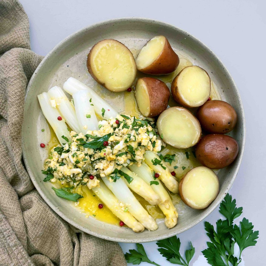 Asperges Met Ei Salsa